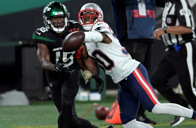 Analyzing Defensive Pass Interference Fouls in the NFL and NCAA | NFL ...